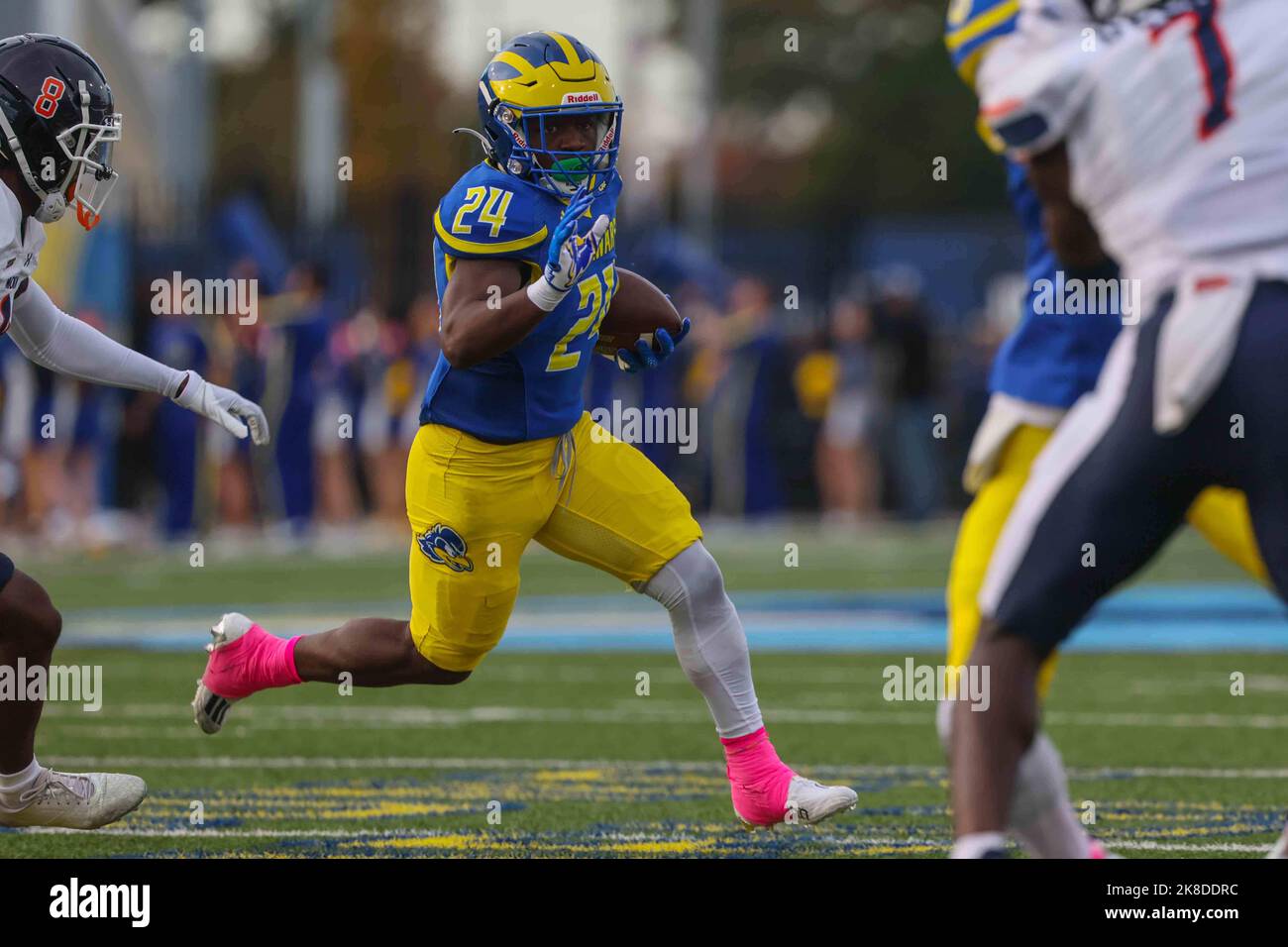 Newark, Delaware, USA. 22nd Oct, 2022. Delaware Fightin Blue Hens wide ...