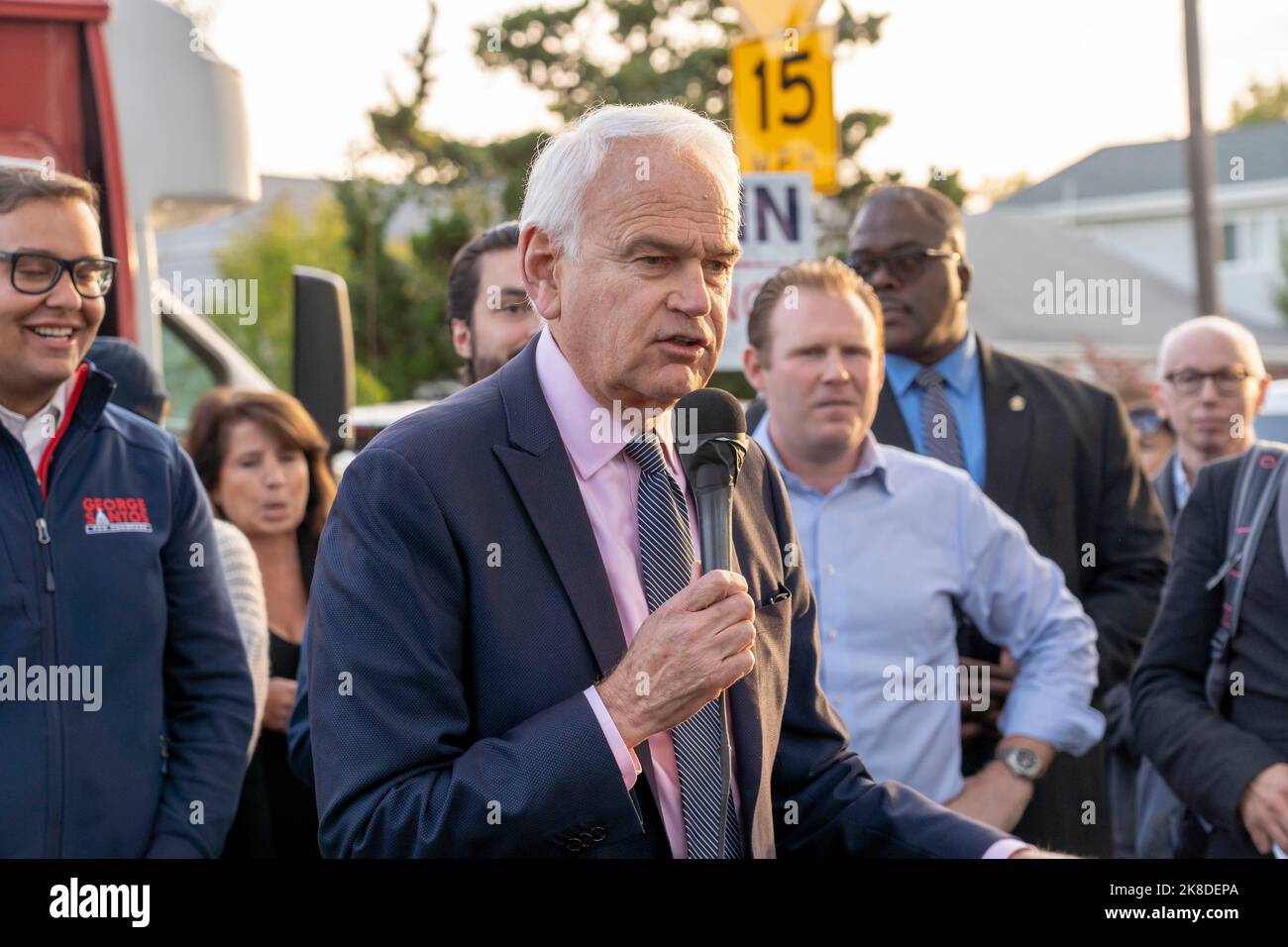 Council member robert holden hi-res stock photography and images - Alamy