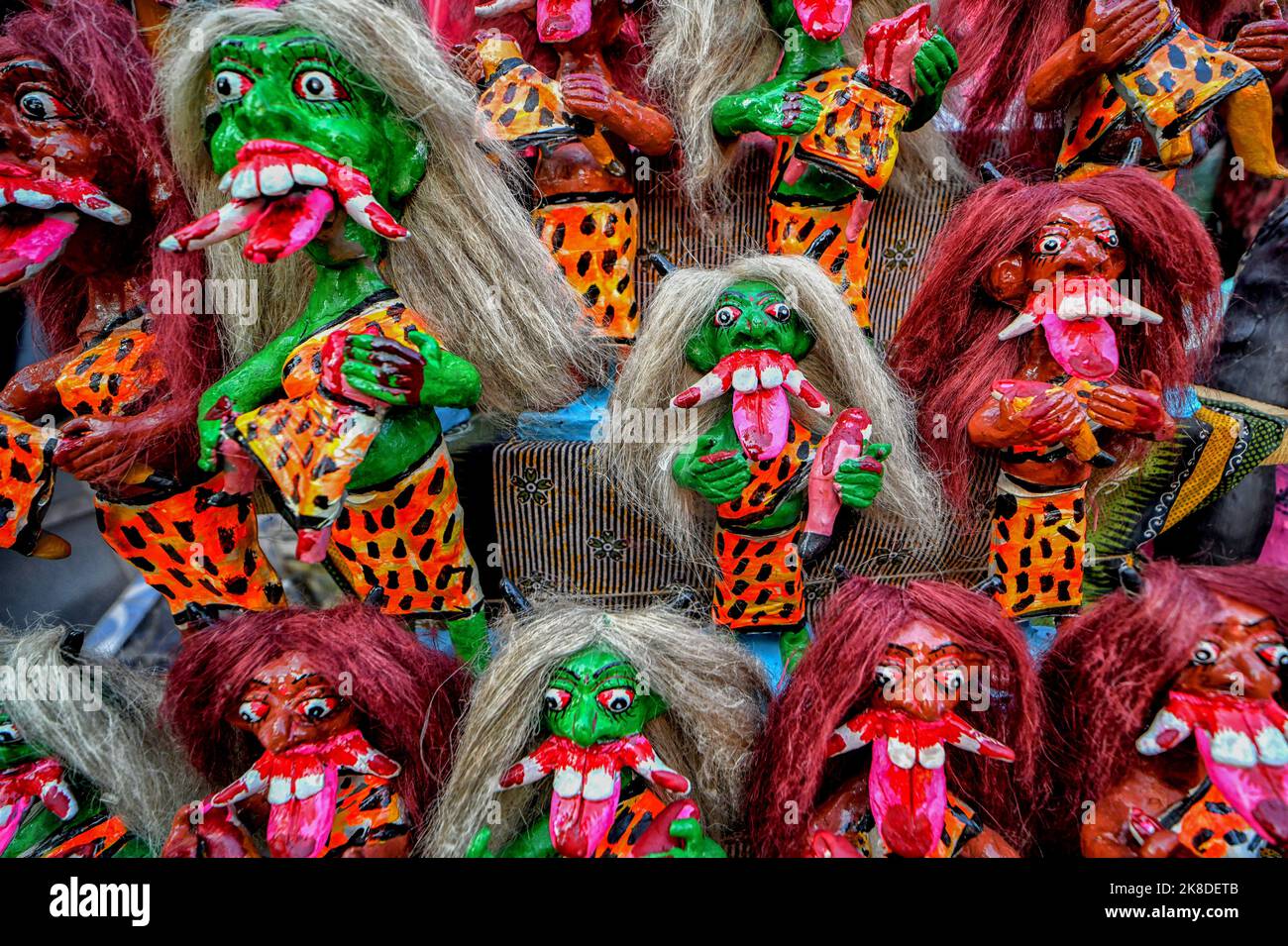 Kolkata, India. 22nd Oct, 2022. Demon clay sculpture are being kept on ...