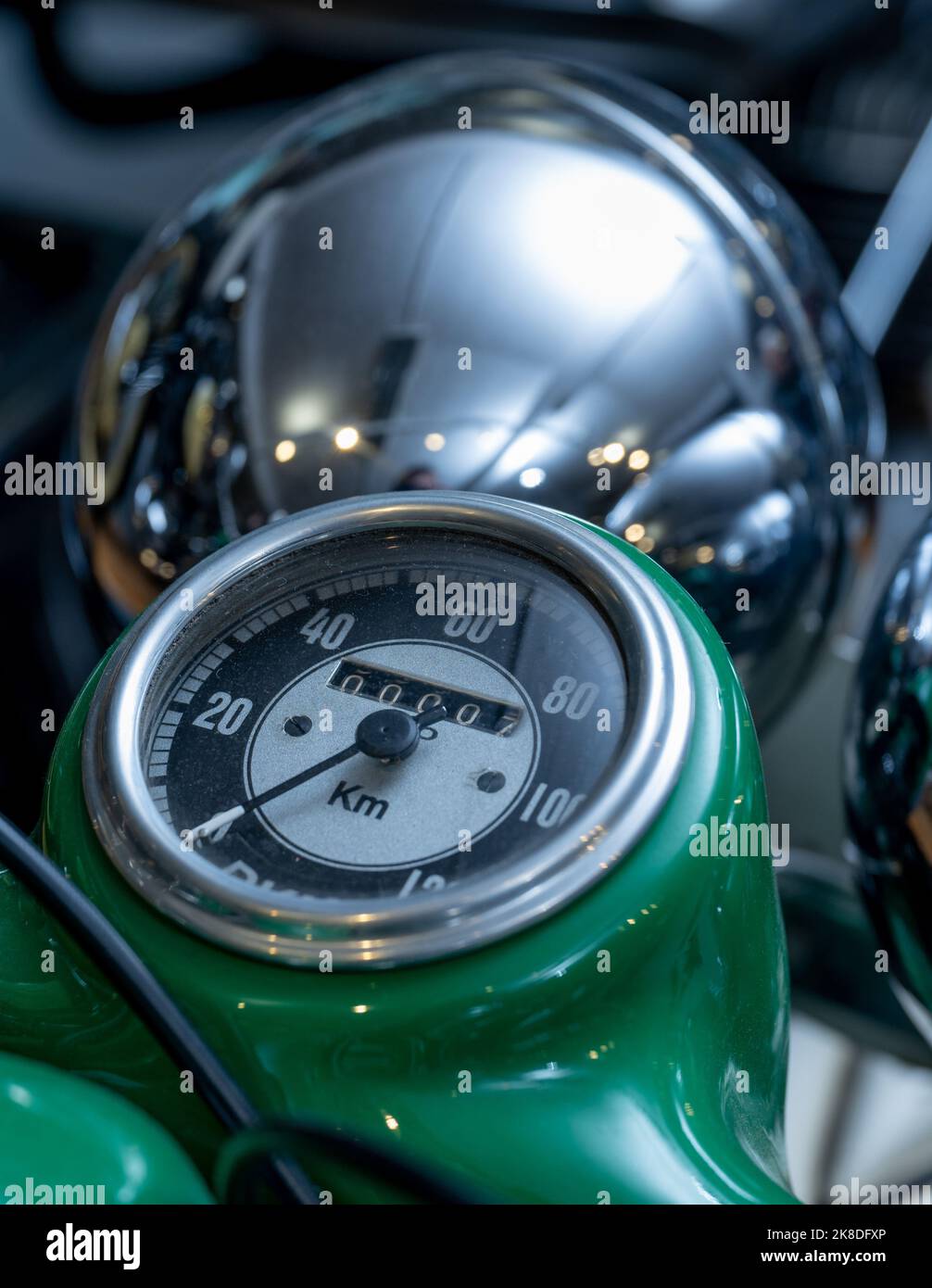 PRODUCTION - 04 October 2022, Saxony, Chemnitz: The speedometer of a ...