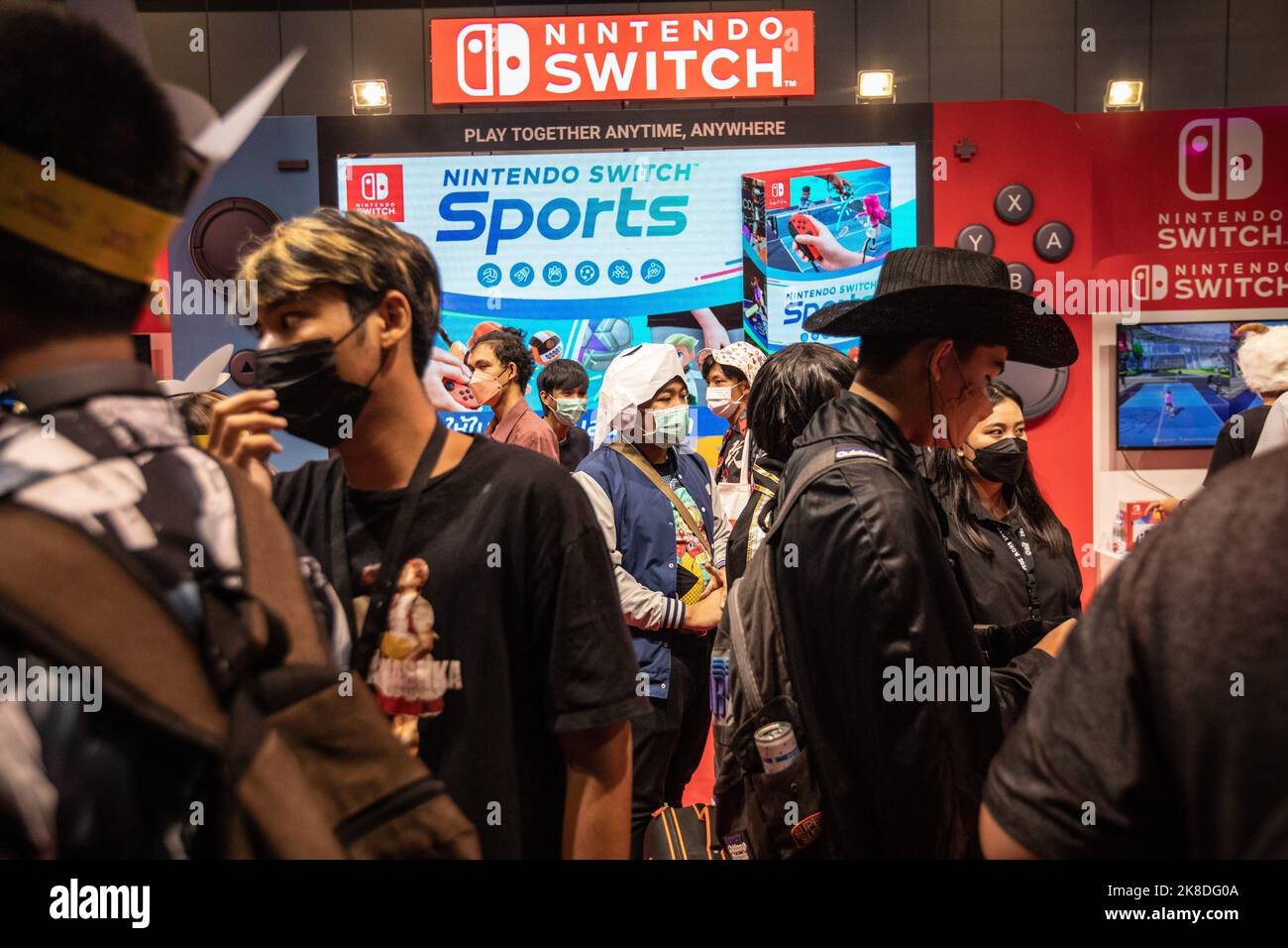 Bangkok, Thailand. 22nd Oct, 2022. Visitors gather at the Nintendo boot ...