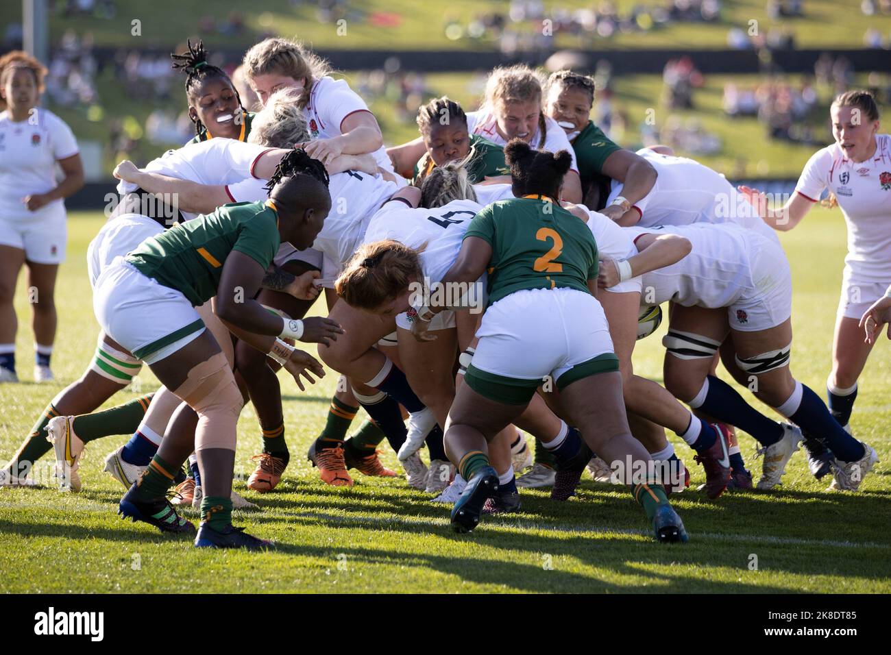 England forward drive over for Rosie Galligan's try during the Women's ...