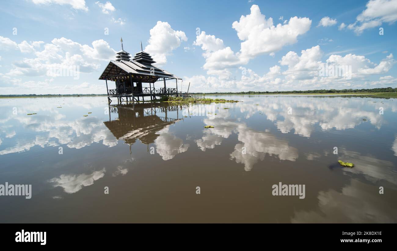 Nadee Island, at Tambon Si Sut Tho, Ban Dung District, Udon Thani ...