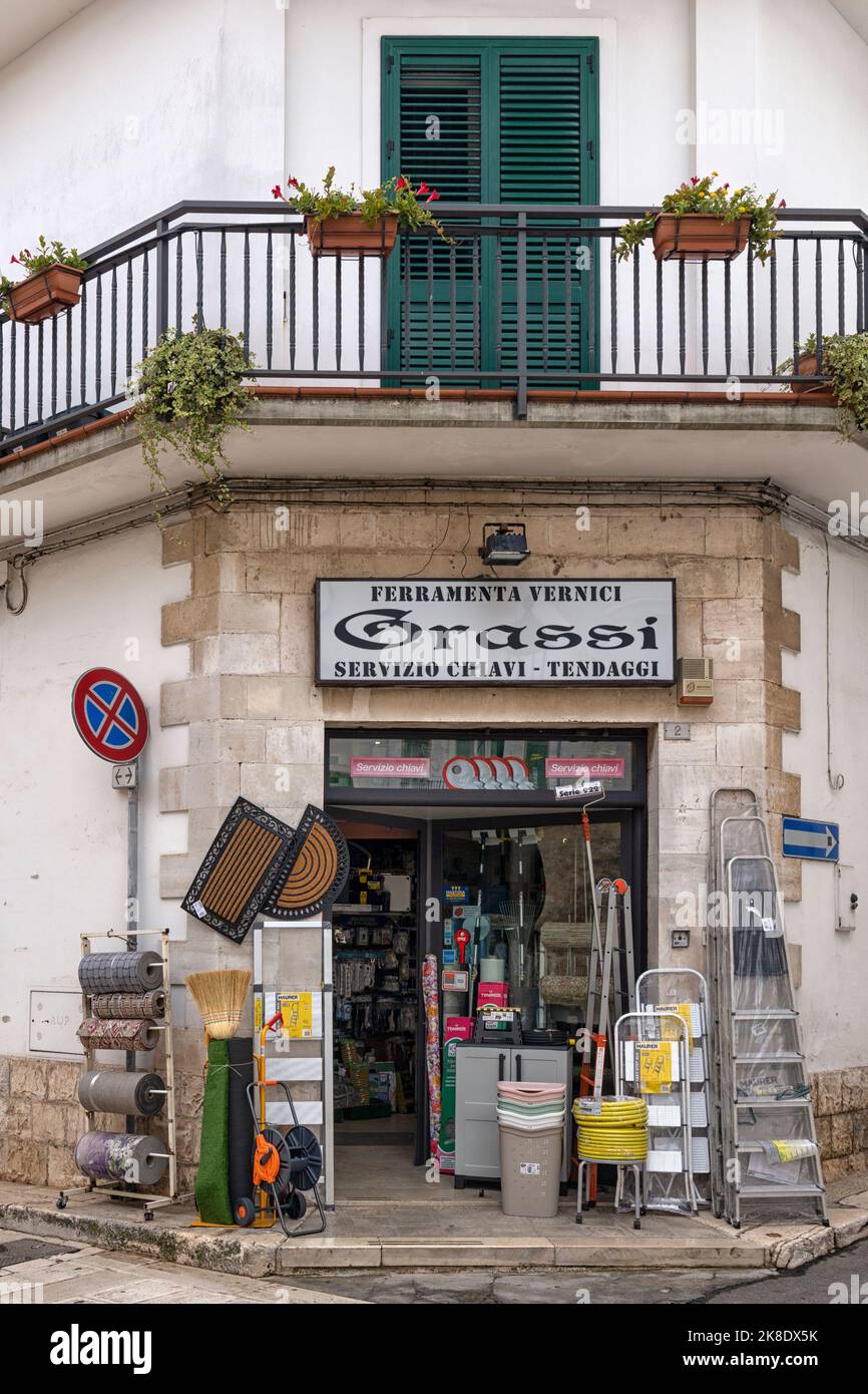 Italian hardware hi-res stock photography and images - Alamy