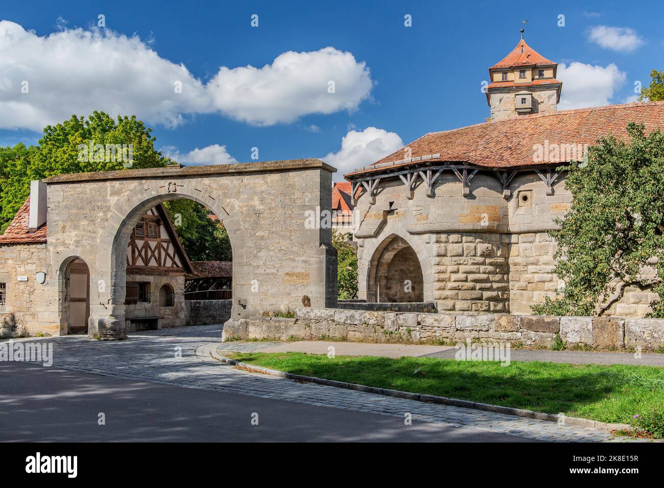 Spitaltor to the Old Town, Rothenburg ob der Tauber, Tauber Valley ...