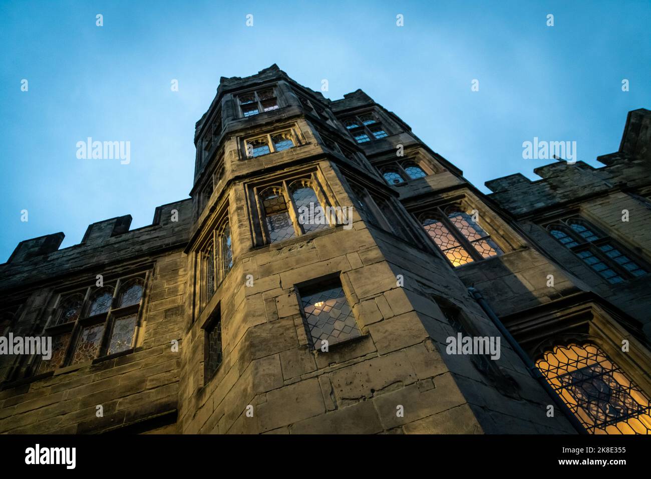 Warwick, UK. 22nd Oct, 2022. Scares a plenty as Warwick Castle shows ...