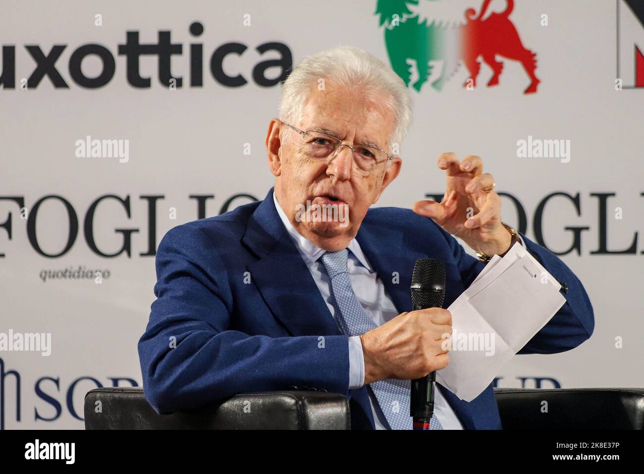 Mario Monti Senatore Italiano Stock Photo - Alamy