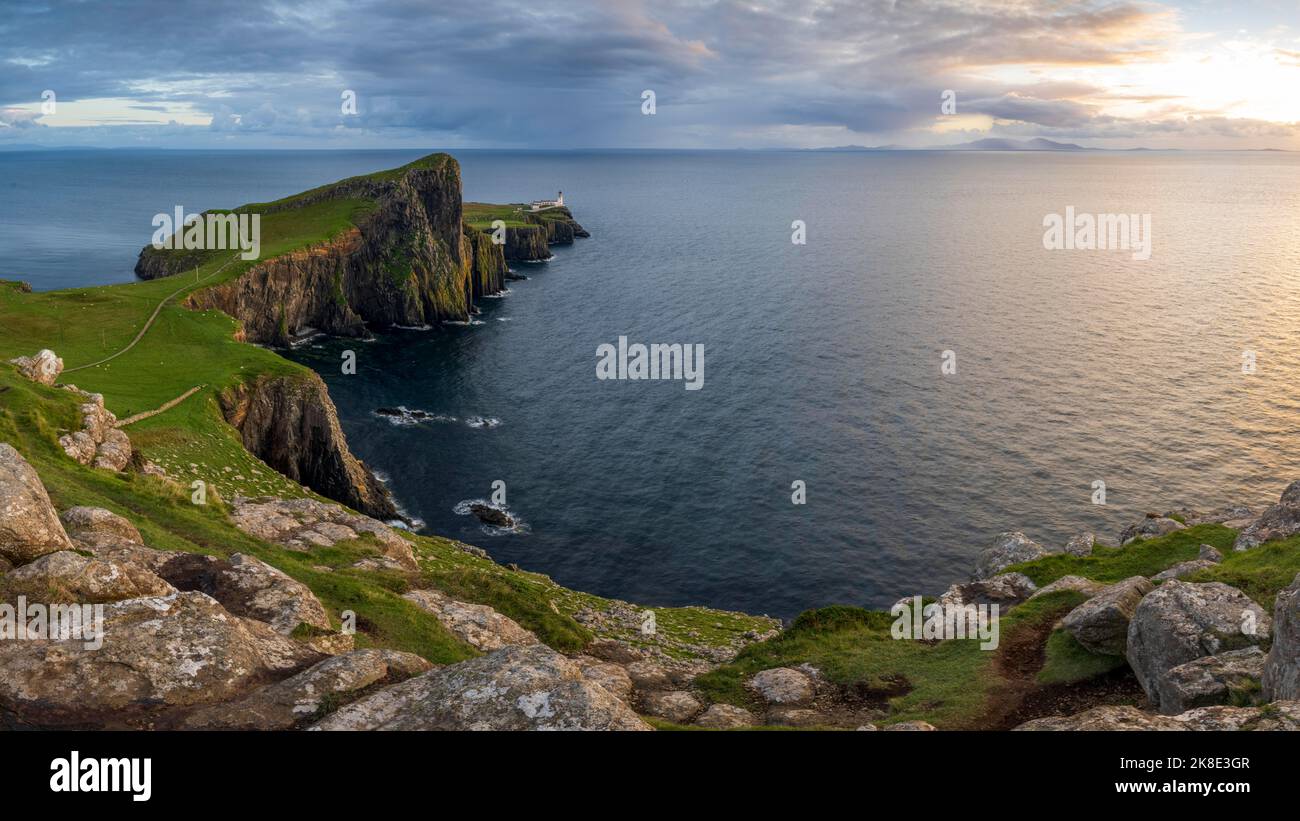 Sunset, Neist Point, Lighthouse, Isle of Skye, Inner Hebrides, Scotland ...