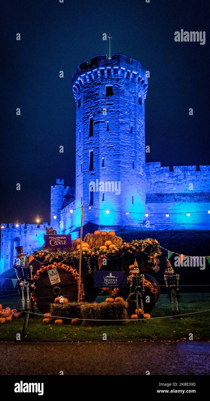 Warwick castle halloween hi-res stock photography and images - Alamy
