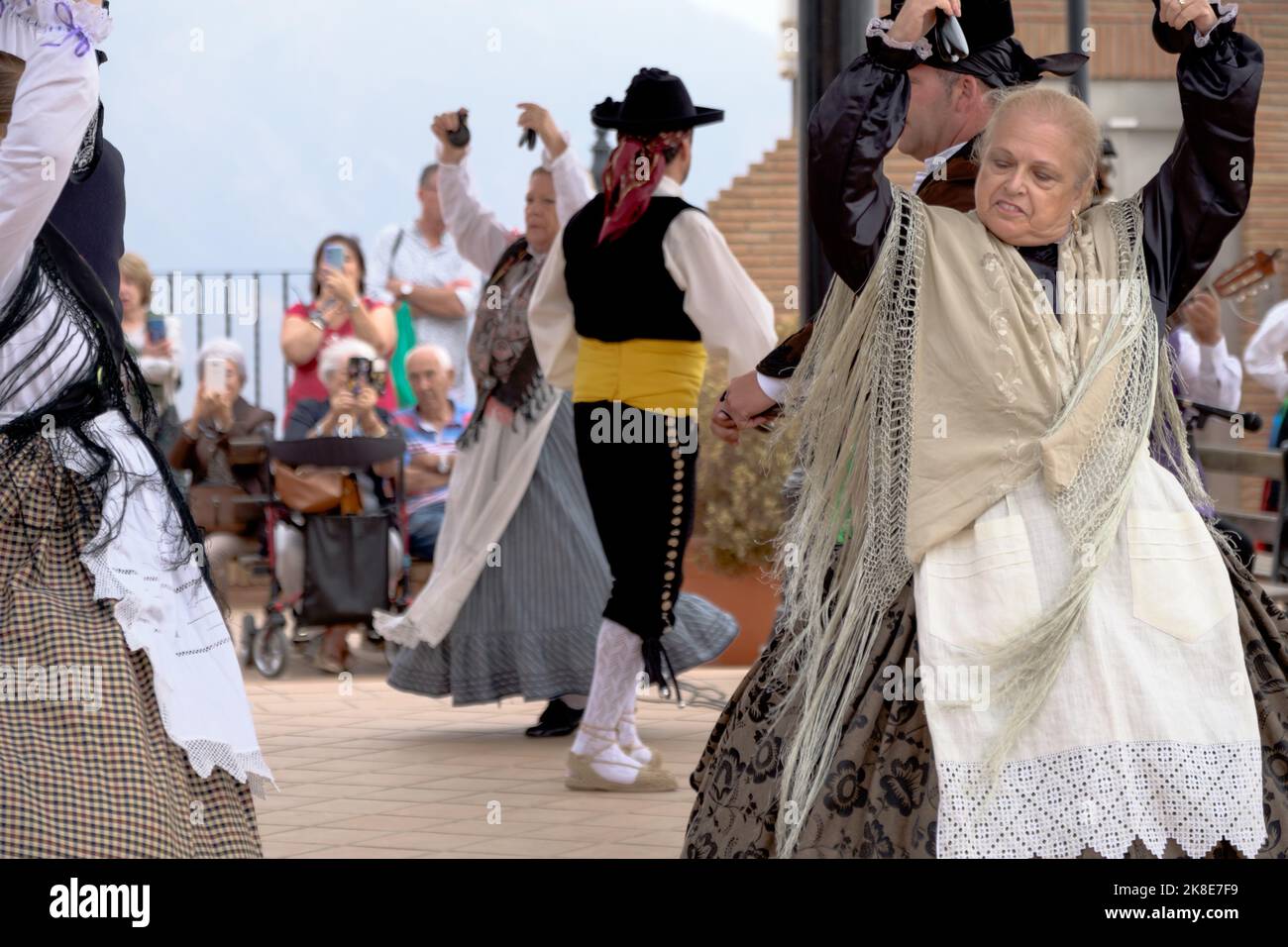 Traditional Malaga dress, dance and folk music in the white village of ...
