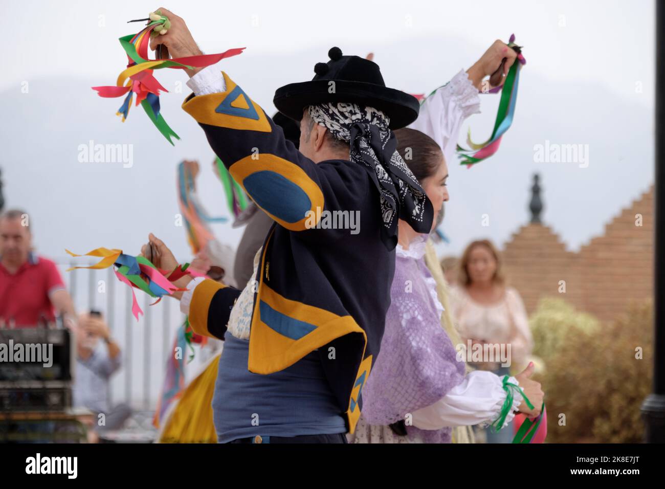 Traditional Malaga dress, dance and folk music in the white village of ...