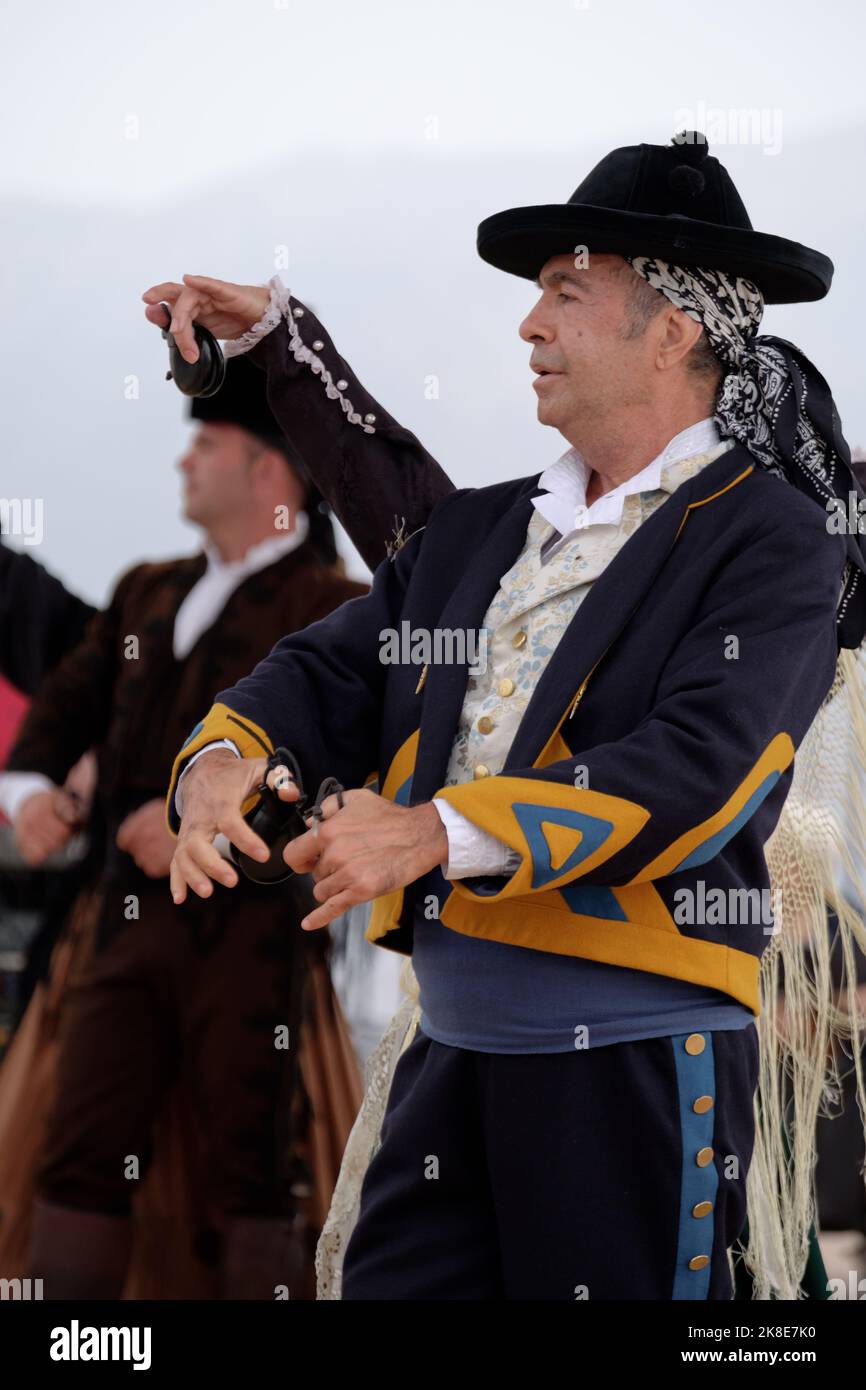 Traditional Malaga dress, dance and folk music in the white village of ...