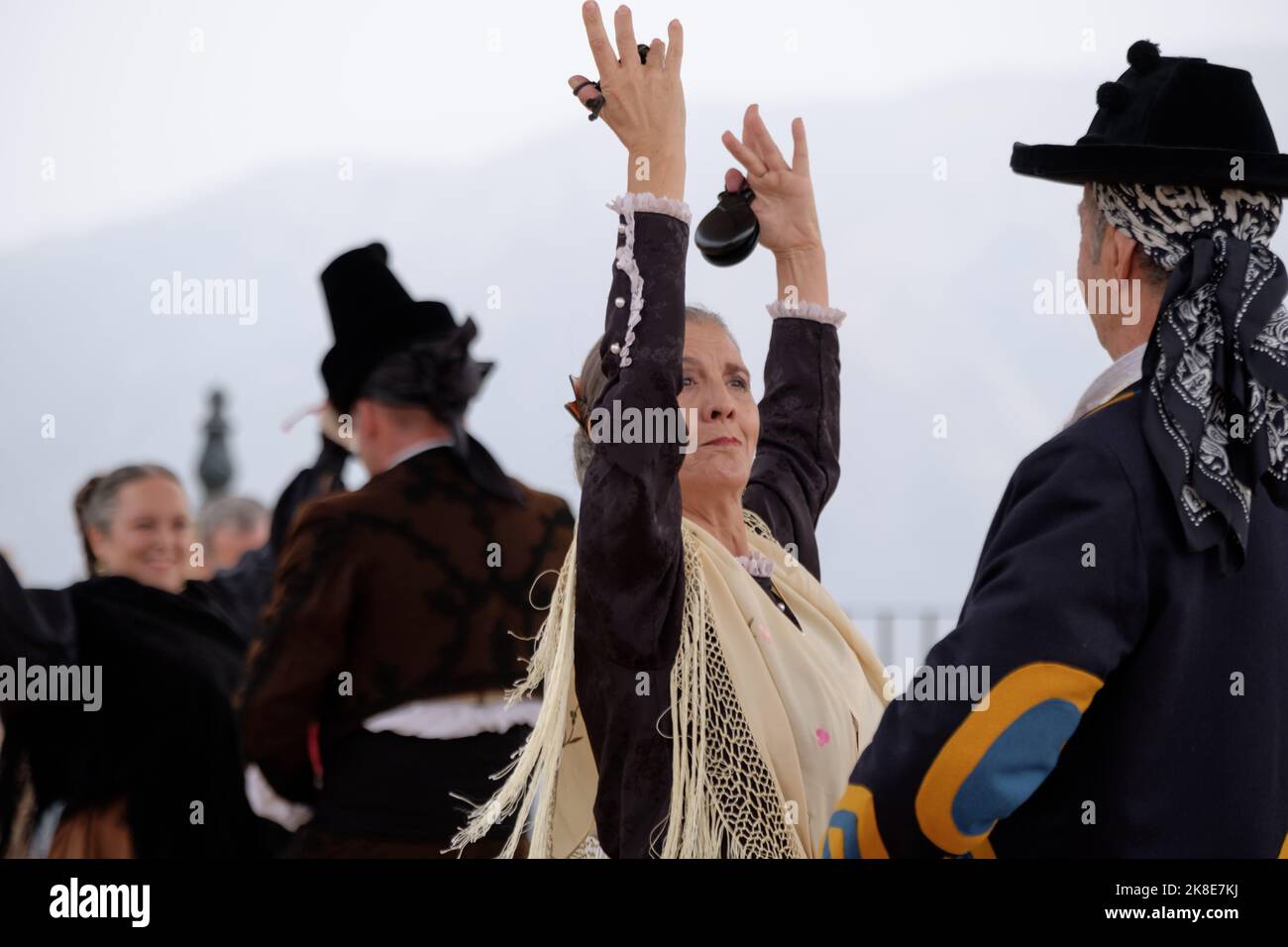 Traditional Malaga dress, dance and folk music in the white village of ...