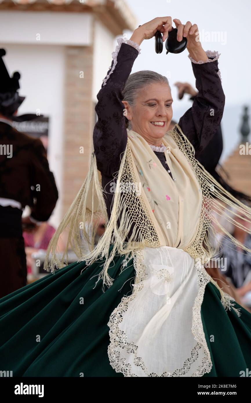 Traditional Malaga dress, dance and folk music in the white village of ...