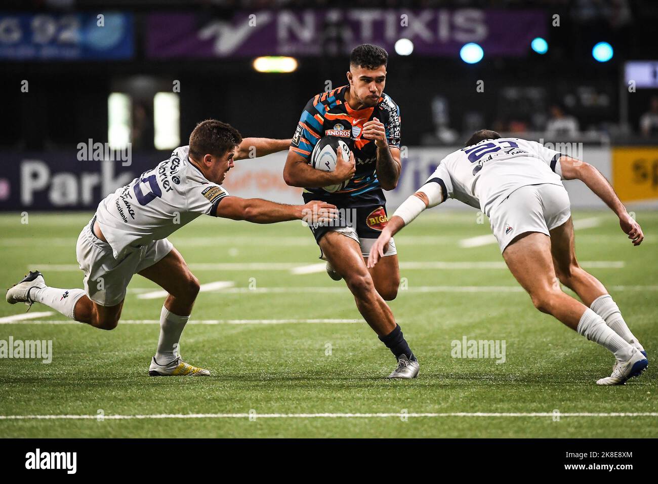 Paris la defense arena rugby hi-res stock photography and images - Alamy