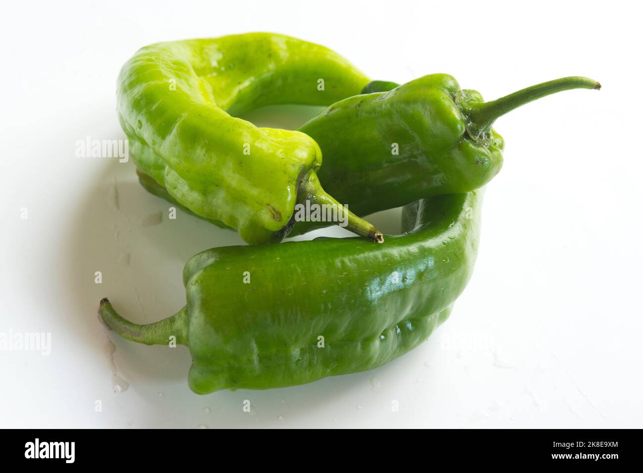 fresh green bell pepper close up Stock Photo - Alamy