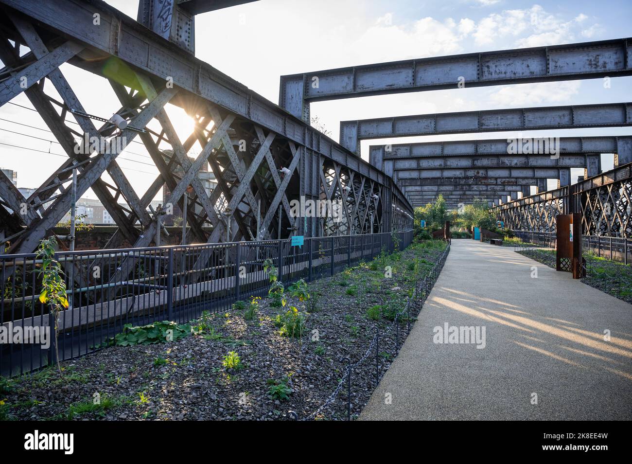 Castlefield viaduct park hi-res stock photography and images - Alamy