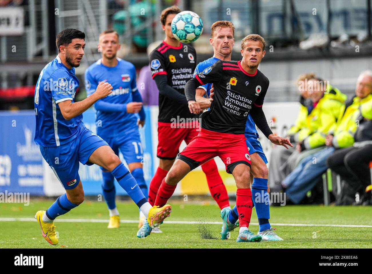 ROTTERDAM - (lr) Yusuf Barasi of AZ Alkmaar, Kenzo Goudmijn or svb ...