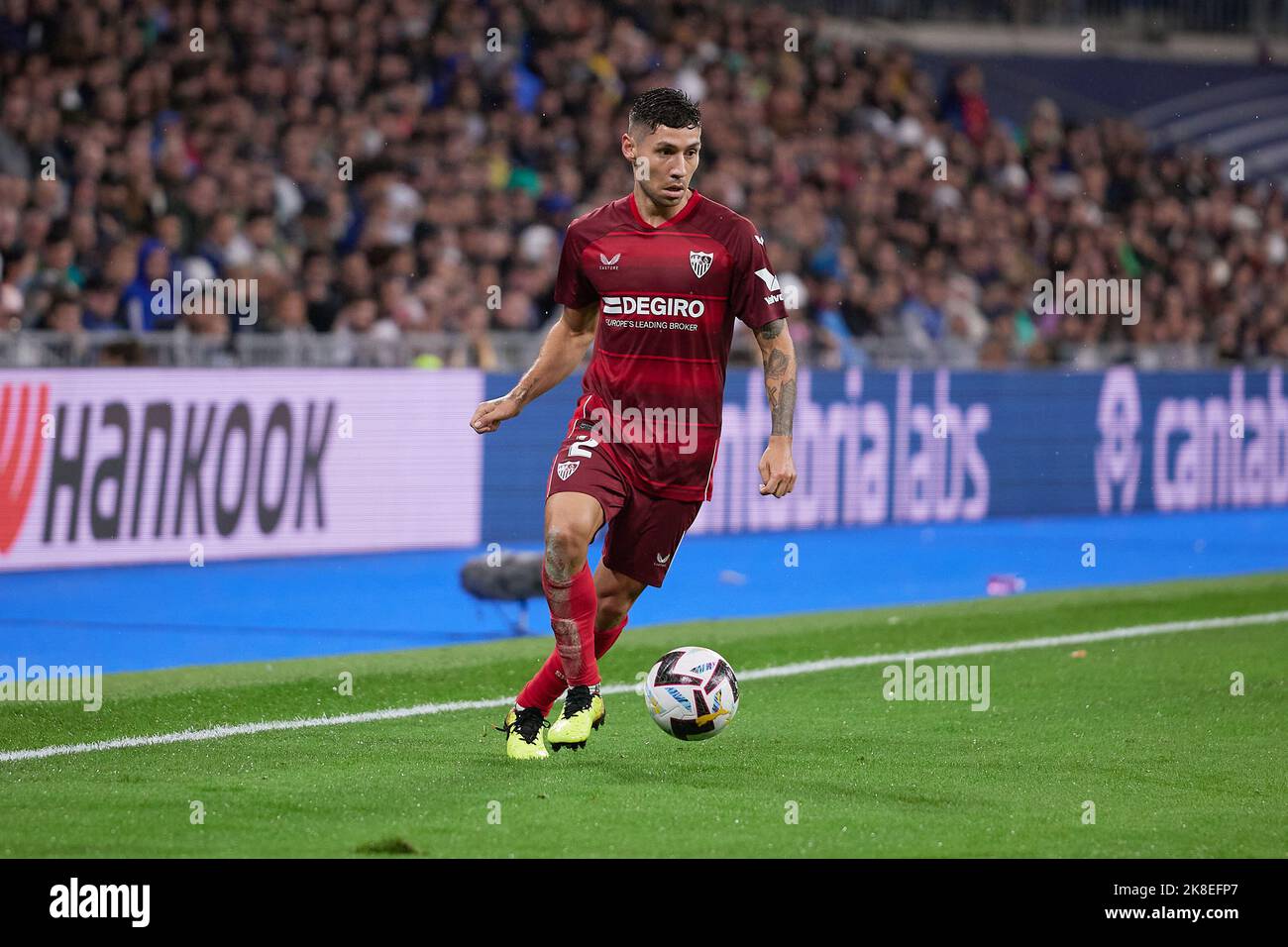 Madrid, Spain. 22nd Oct, 2022. Gonzalo Montiel (2) of Sevilla FC seen ...