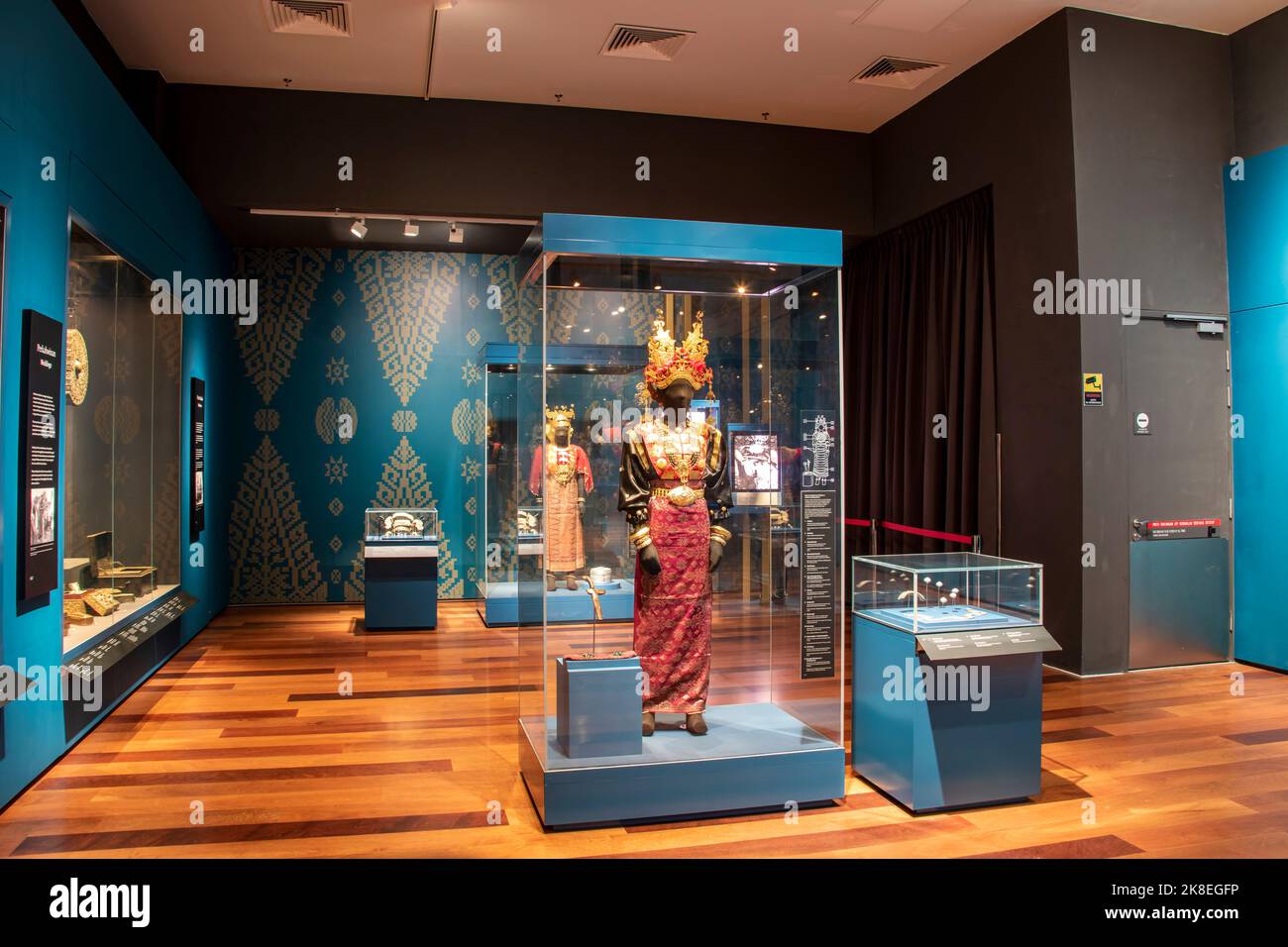 Kuching Malaysia 4th Sep 2022: the traditional melanau wedding attire ...