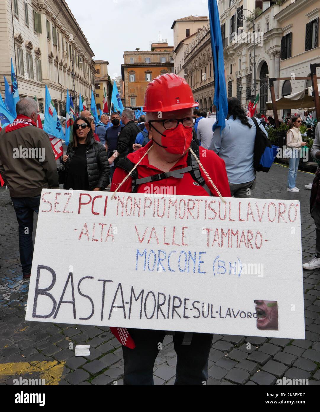 DEMONSTRATION FOR SAFETY IN THE WORKPLACE Stock Photo - Alamy