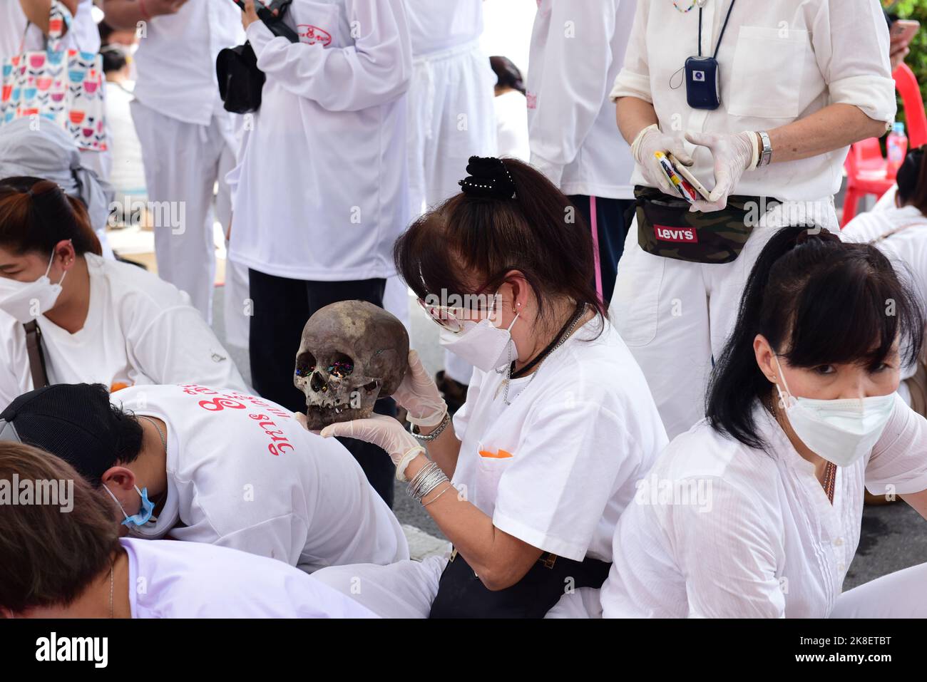 Bangkok, Thailand. 22nd Oct, 2022. Volunteers, participated in the ...
