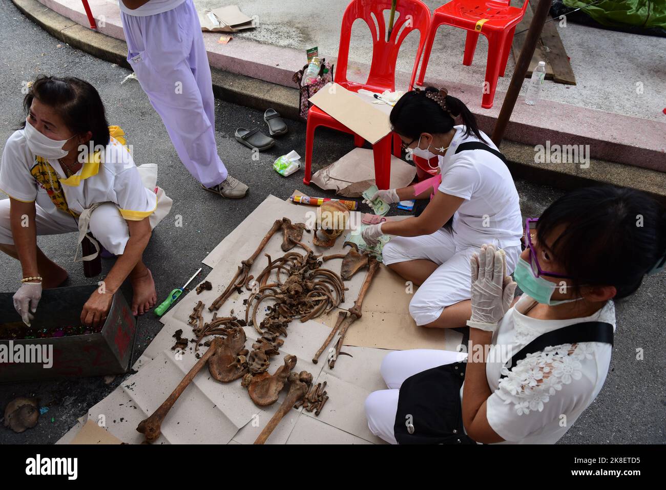 Bangkok, Thailand. 22nd Oct, 2022. Volunteers, participated in the ...
