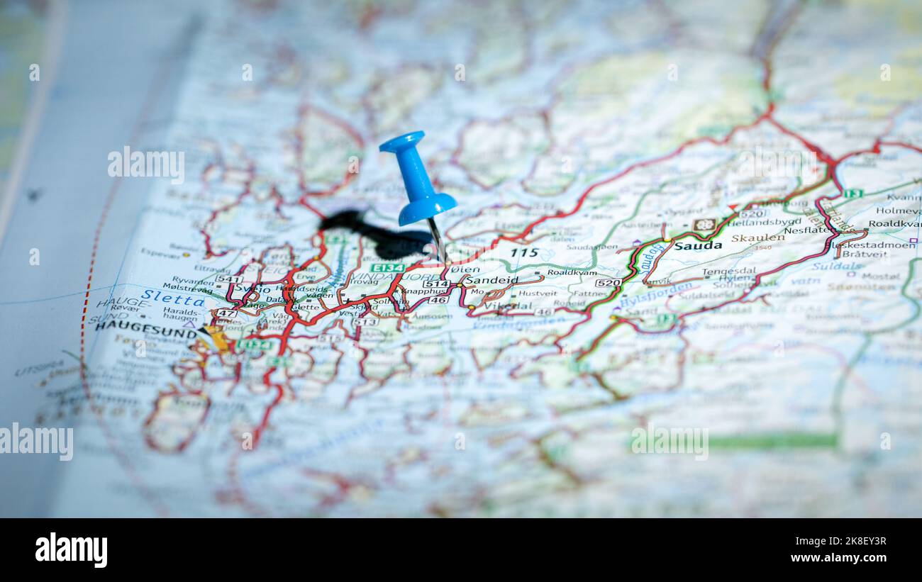 Ølen, Norway. Blue pinhead on map Stock Photo - Alamy