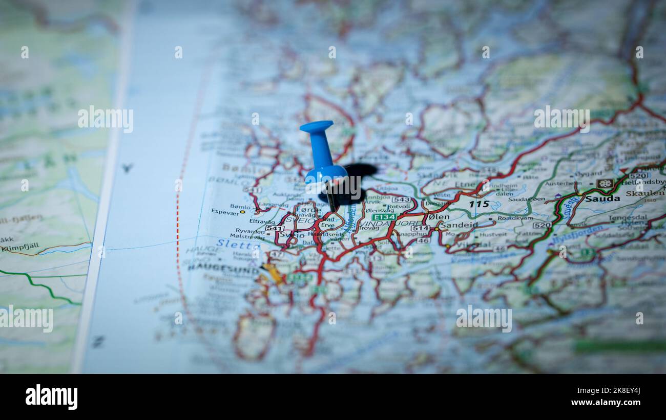 Førde, Norway. Blue pinhead on map Stock Photo - Alamy