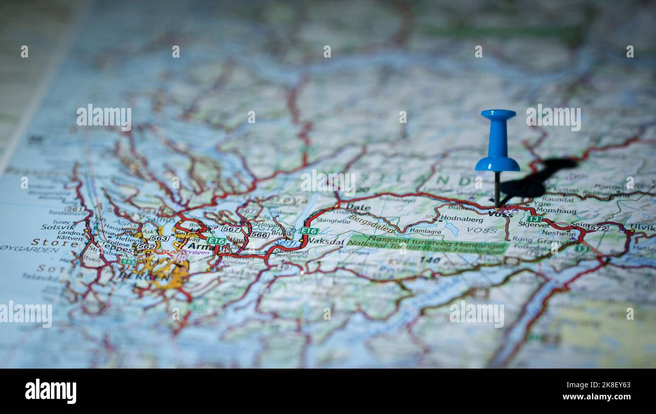 Voss, Norway. Blue pinhead on map Stock Photo - Alamy