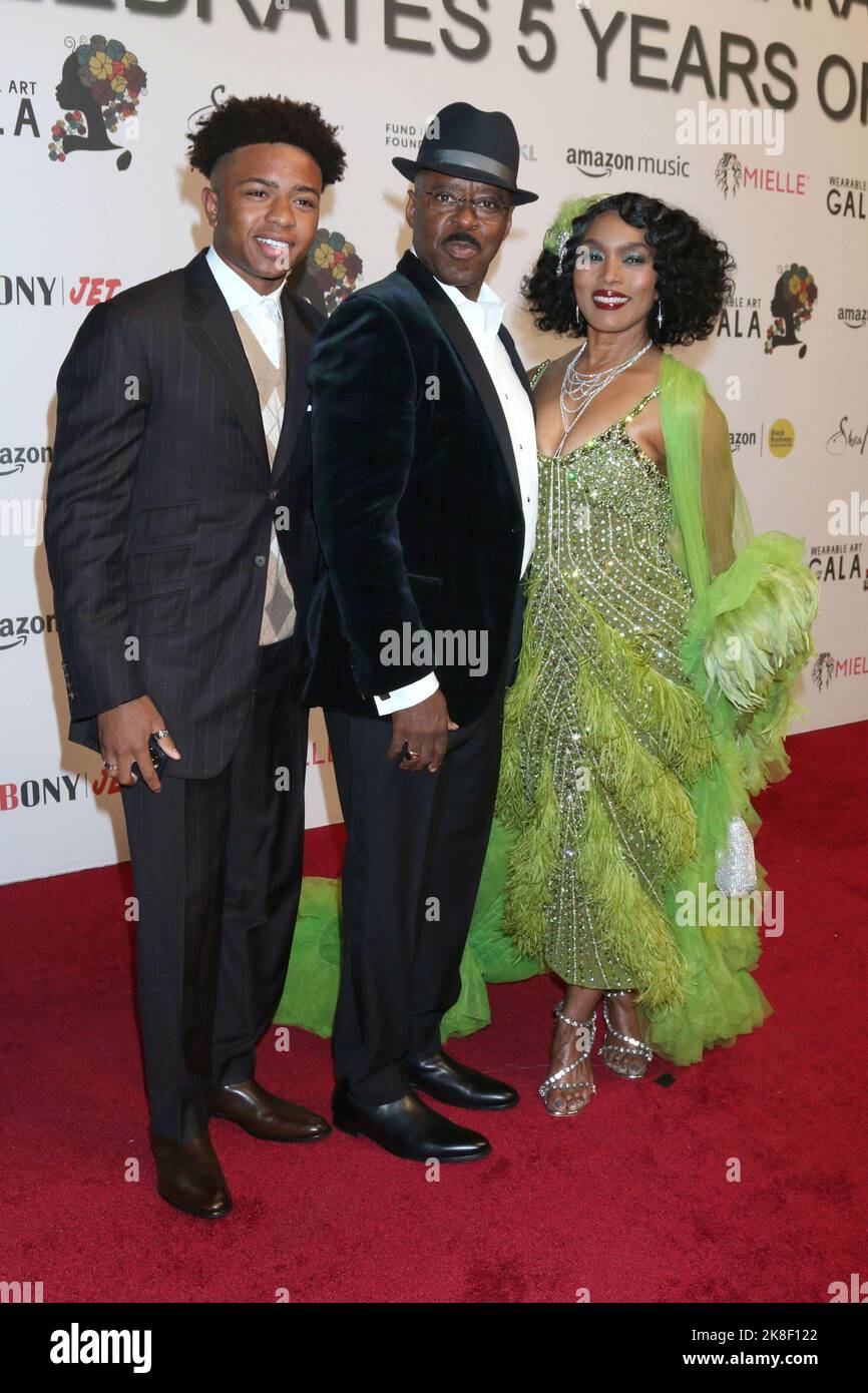 Santa Monica, CA. 22nd Oct, 2022. Slater Vance, Courtney B Vance ...