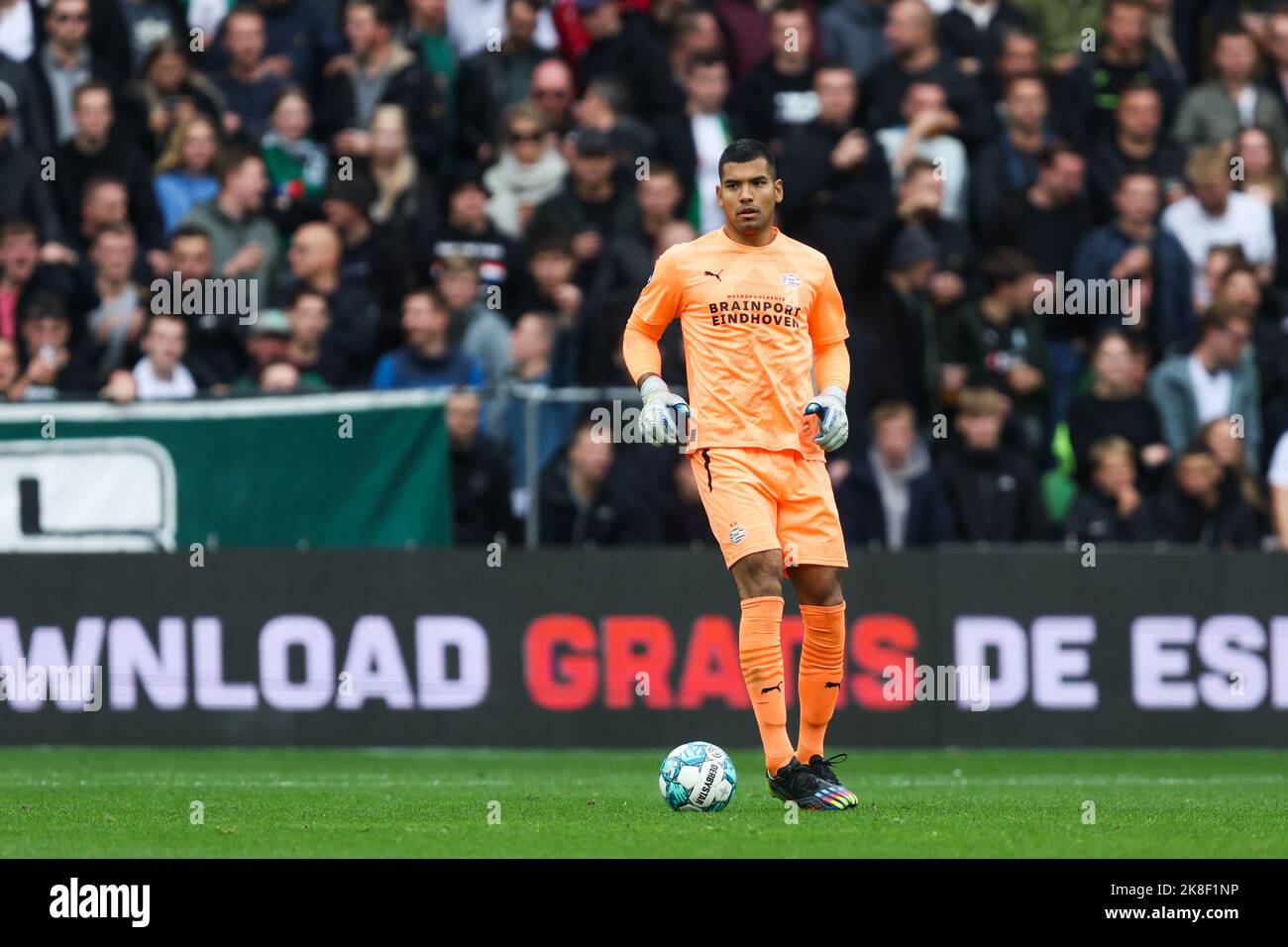 GRONINGEN, NETHERLANDS - OCTOBER 23: Walter Benitez of PSV during the ...