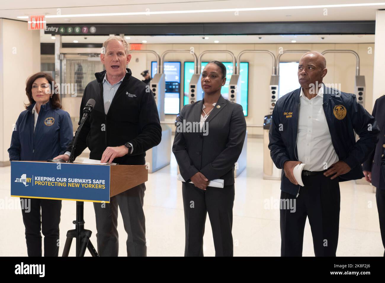 Mta chair and ceo hi-res stock photography and images - Alamy