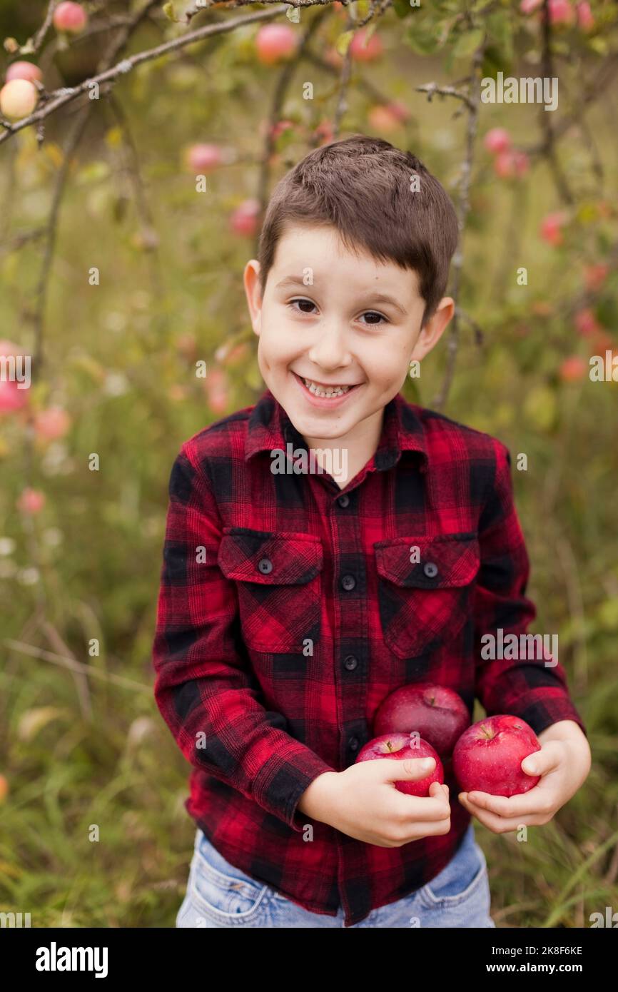 Happy farm boy hi-res stock photography and images - Alamy