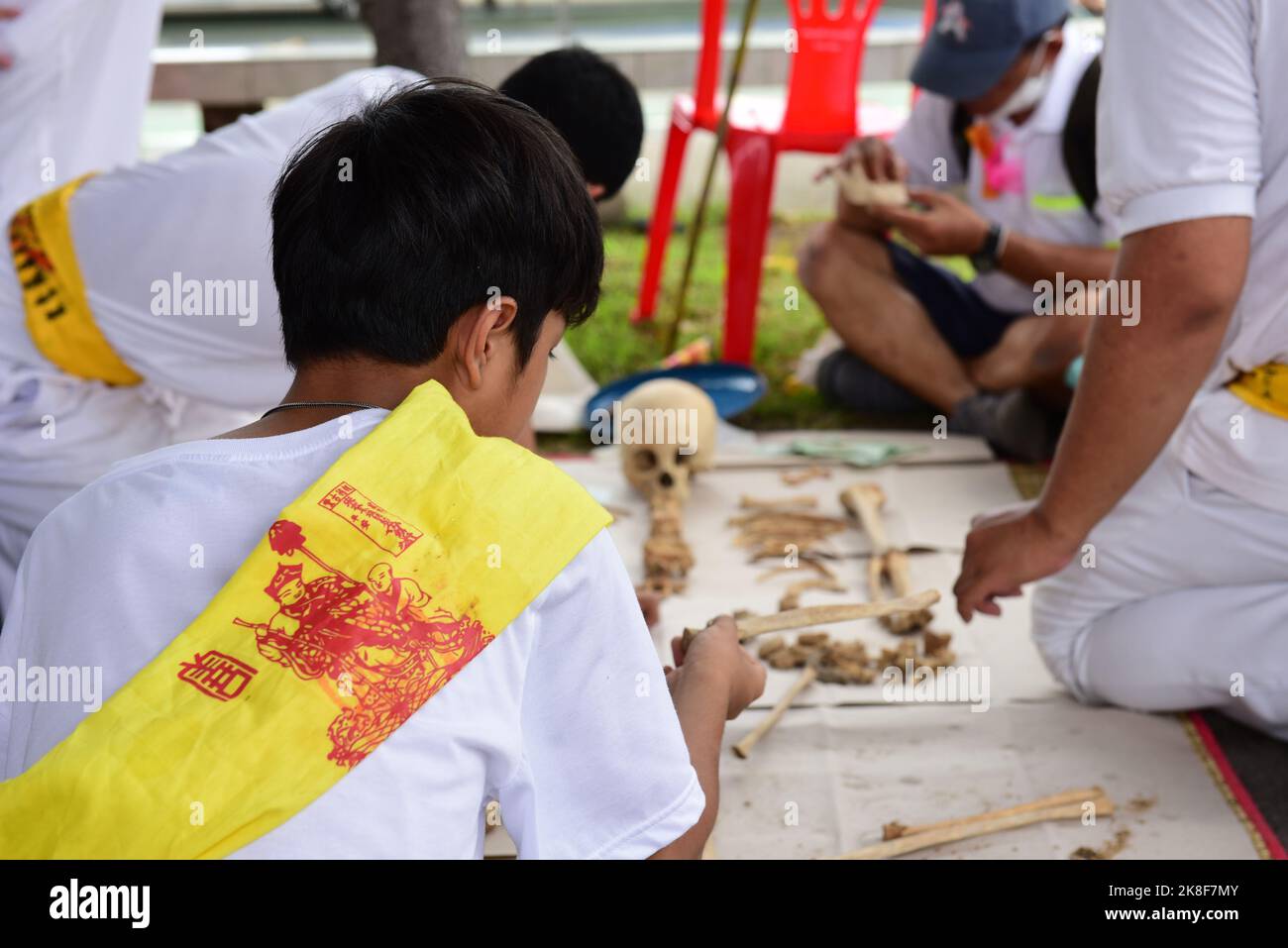 Bangkok, Thailand. 22nd Oct, 2022. Volunteers, participated in the ...