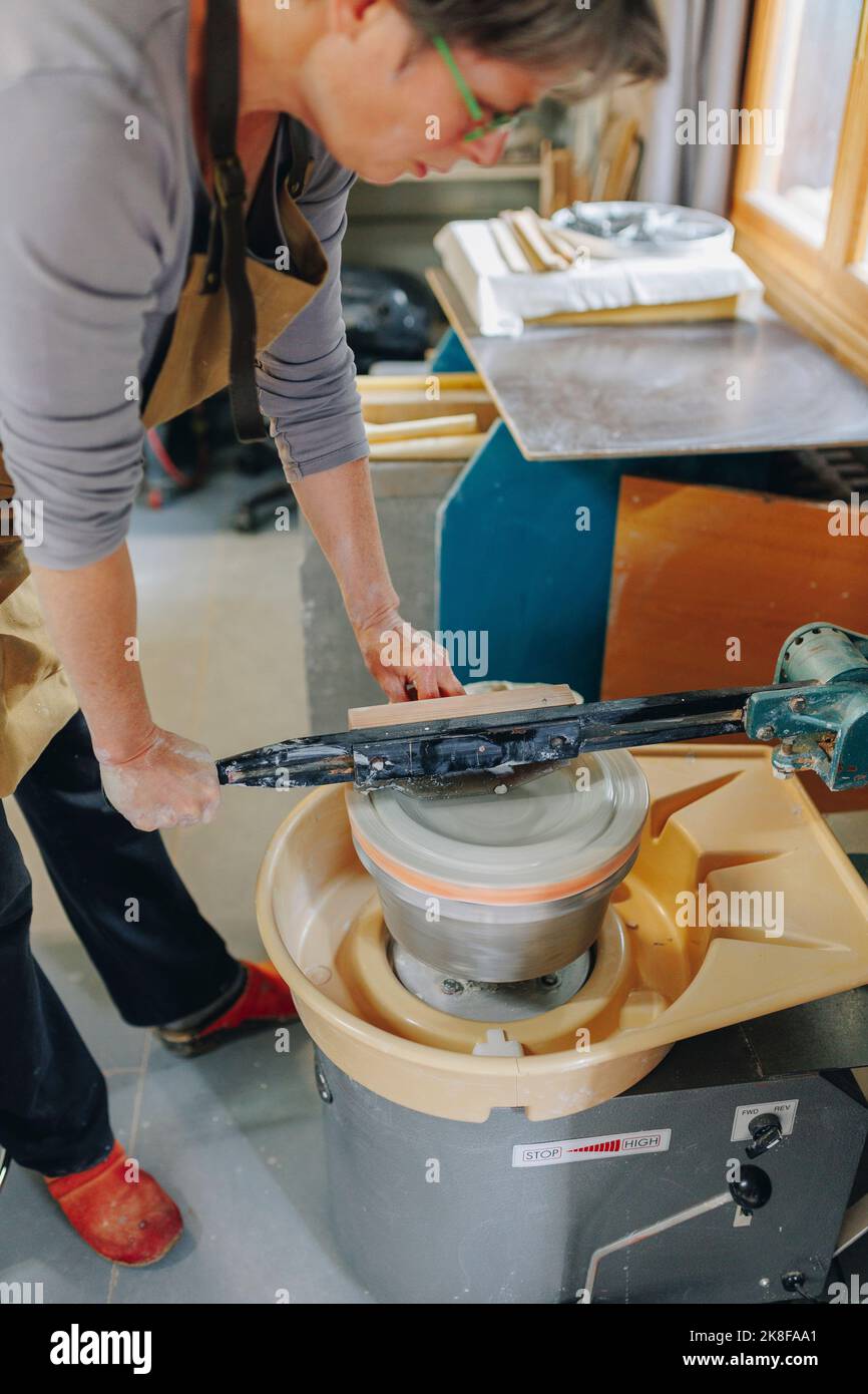 Pottery machine hi-res stock photography and images - Alamy