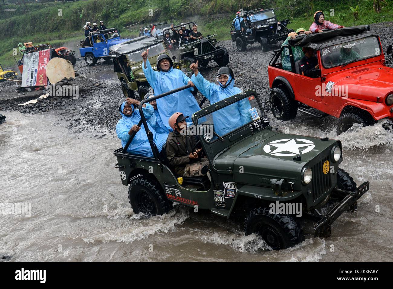 Yogyakarta, Indonesia. 20th Oct, 2022. Local tourists ride off-road ...