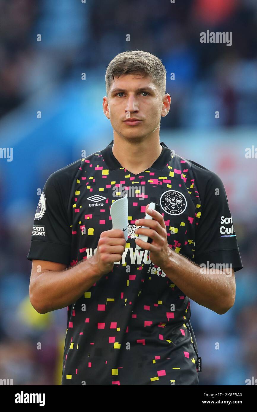 Brentford aston villa janelt hi-res stock photography and images - Alamy