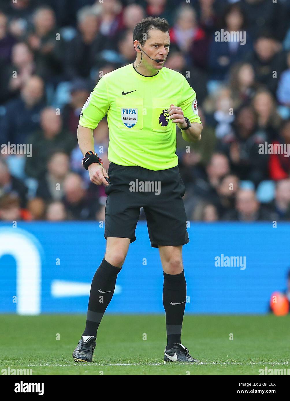 Aston villa 2022 october brentford hi-res stock photography and images ...