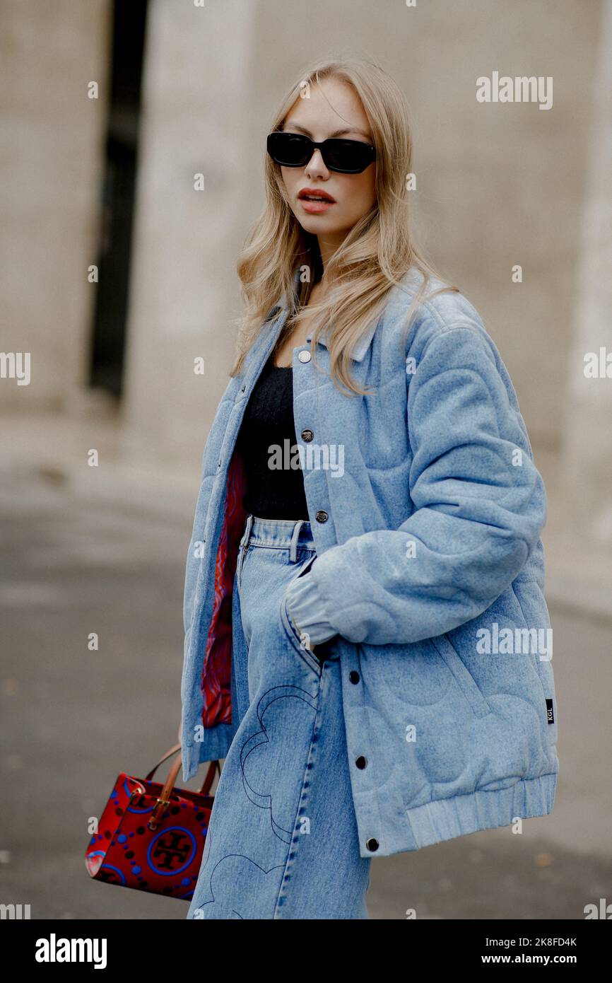 Street style, Anouchka Gauthier arriving at Ester Manas Spring Summer ...