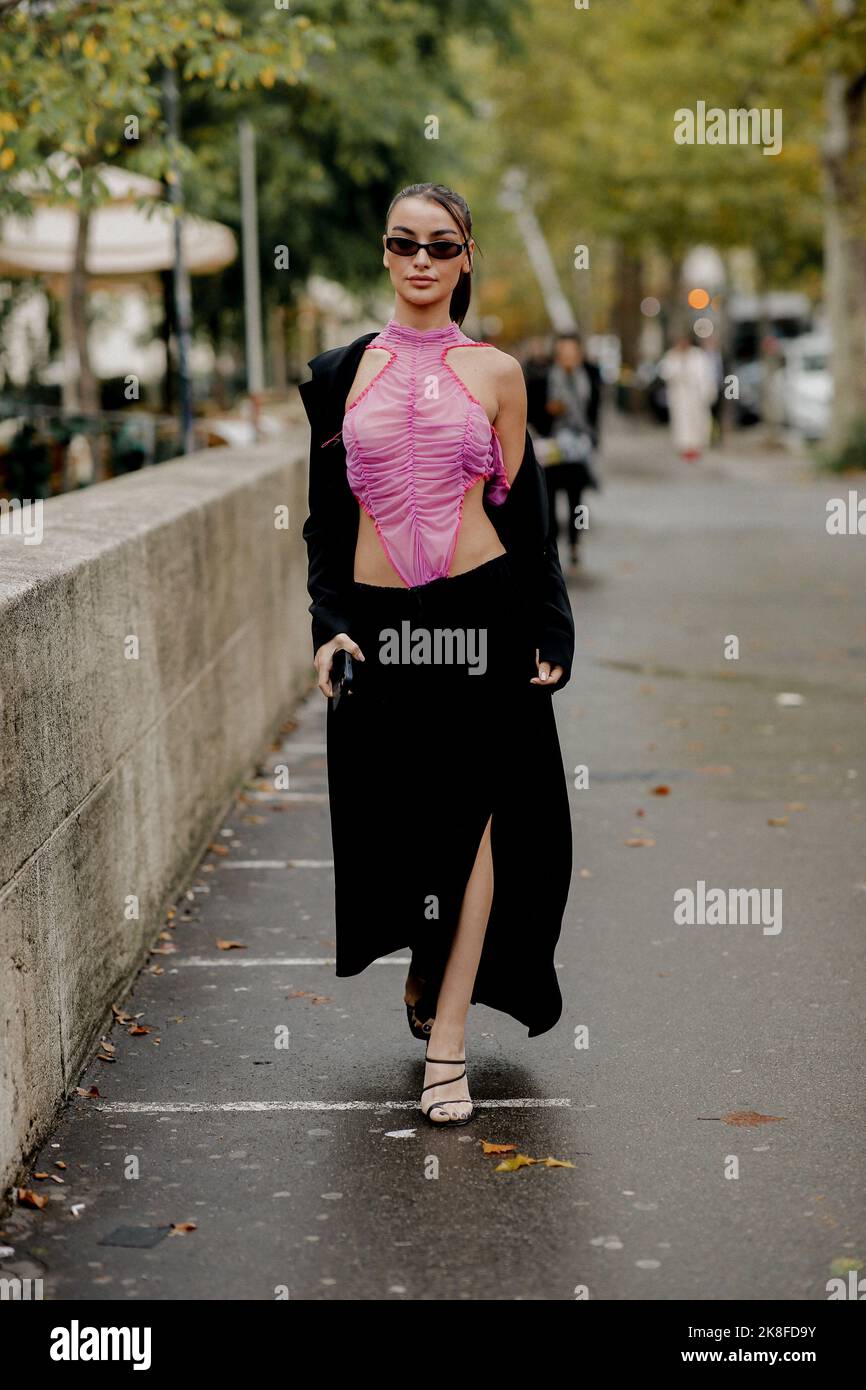 Street style, Rania Fawaz arriving at Ester Manas Spring Summer 2023 ...