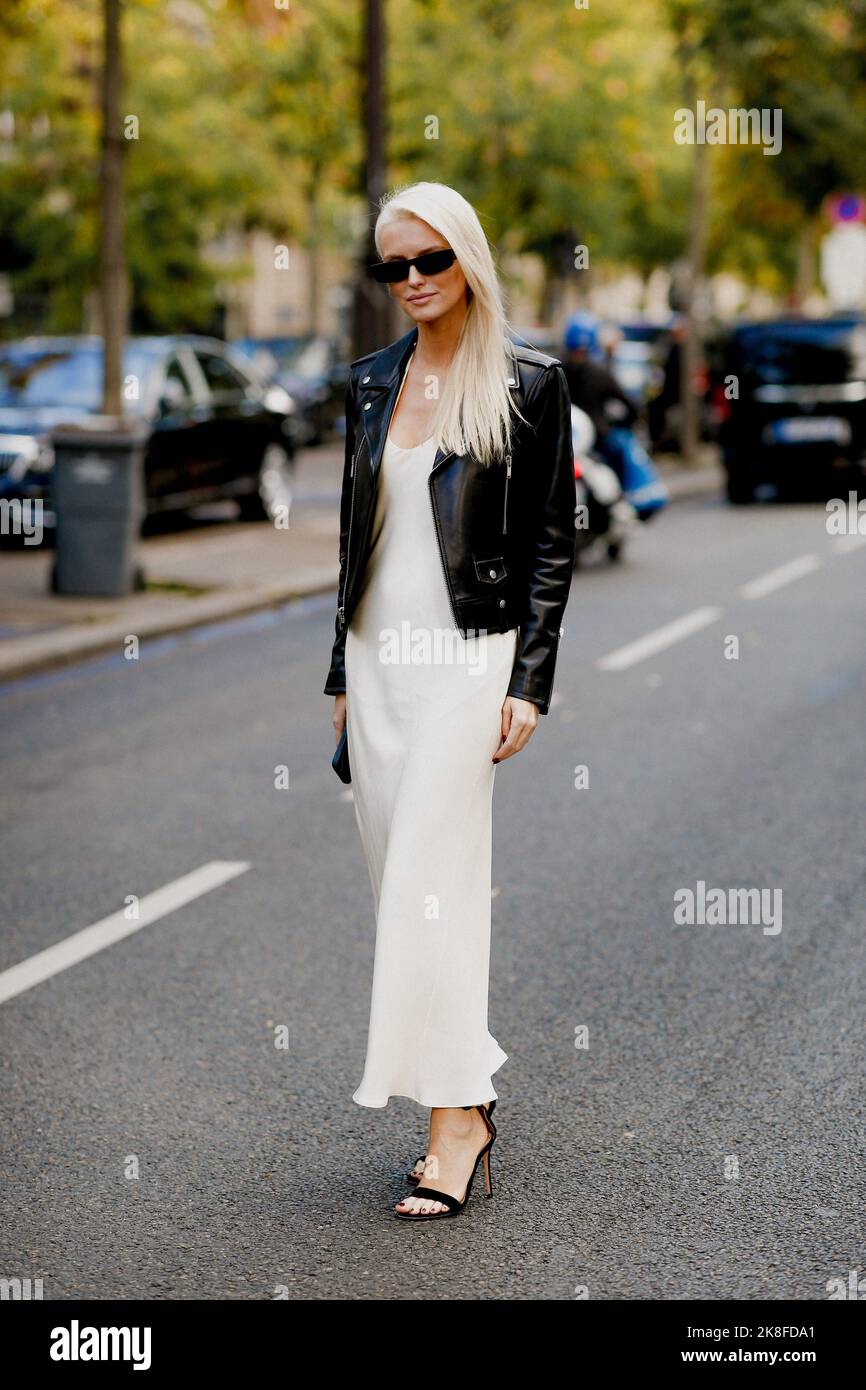 Street style, Kate Davidson Hudson arriving at Elie Saab Spring Summer ...