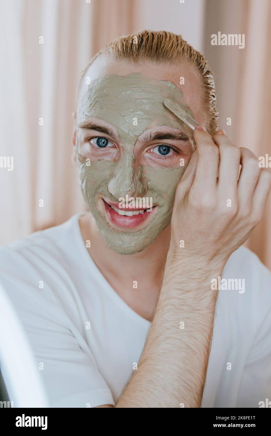 Applying job young man hi-res stock photography and images - Alamy