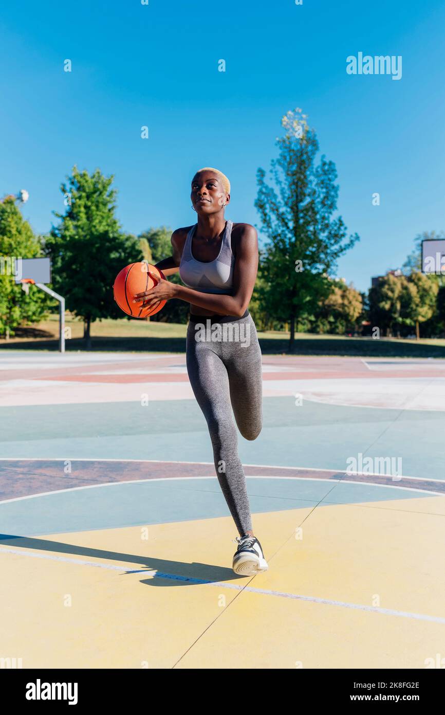 Young people practicing sports hi-res stock photography and images - Alamy