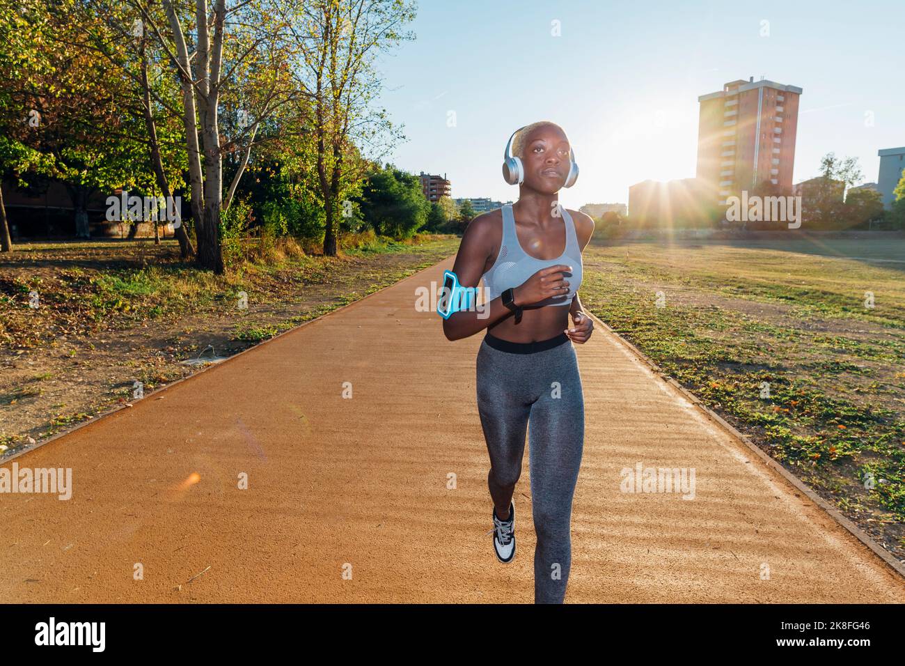 Athlete running headphones hi-res stock photography and images - Alamy