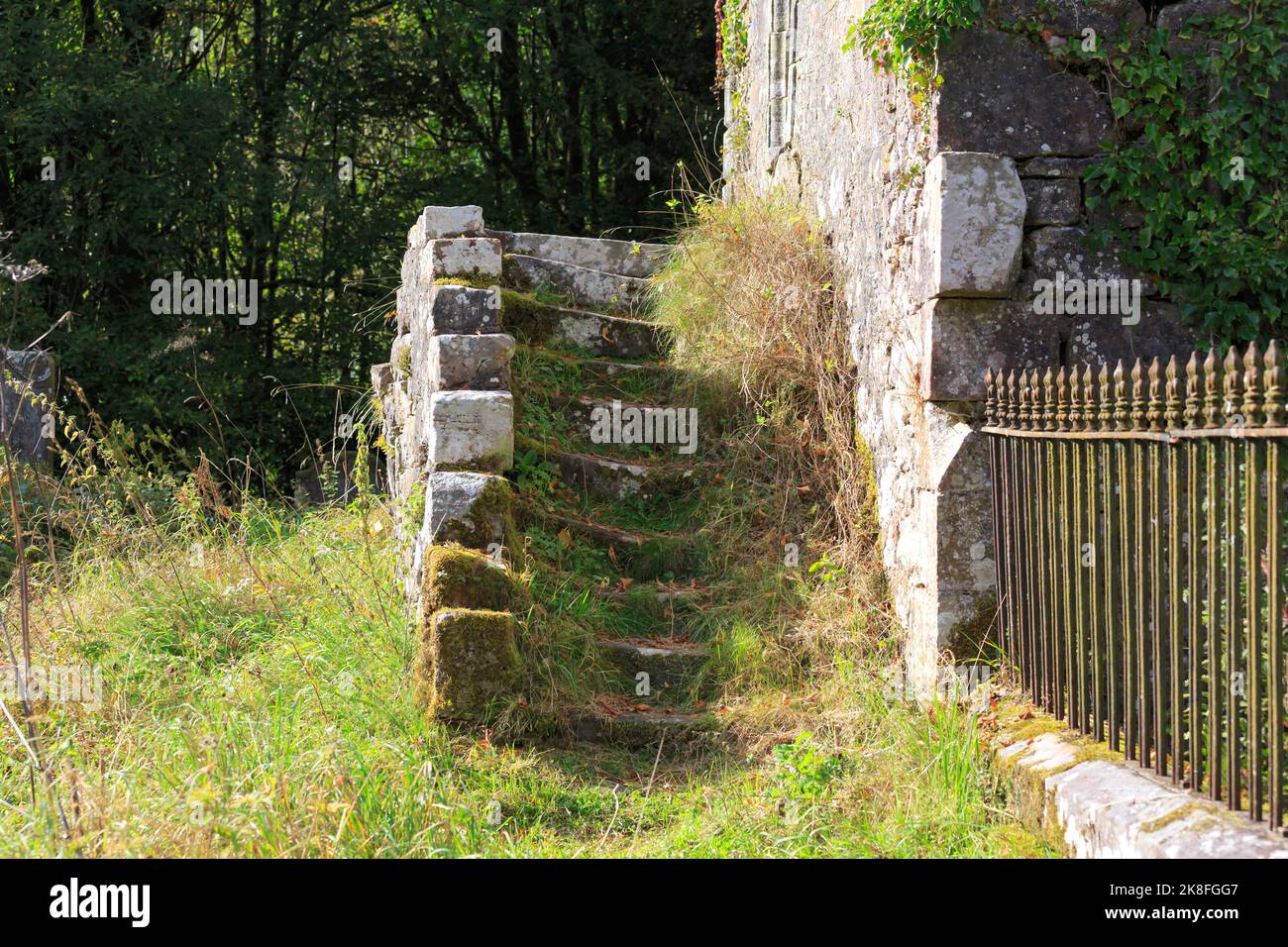 Well worn steps hi-res stock photography and images - Alamy