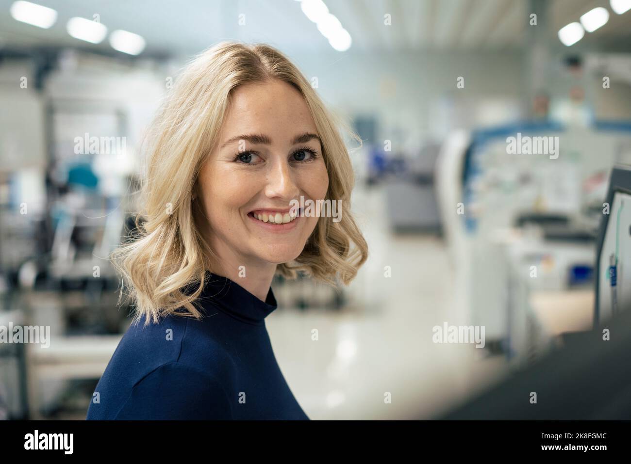 Happy industry hi-res stock photography and images - Alamy