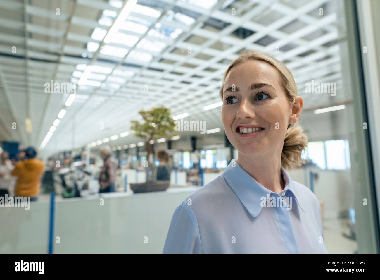 Happy industry hi-res stock photography and images - Alamy