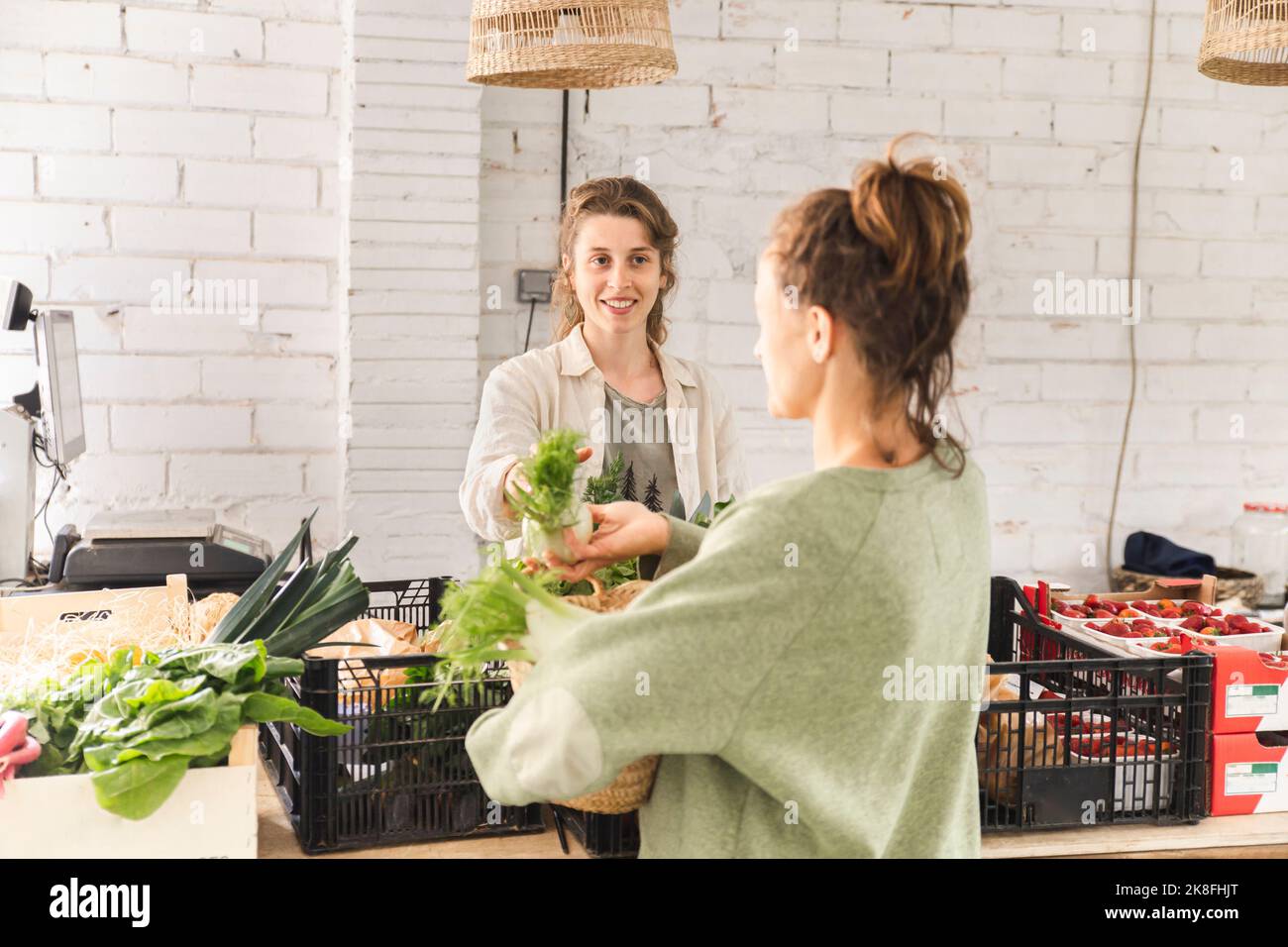 Customer checkout hi-res stock photography and images - Alamy