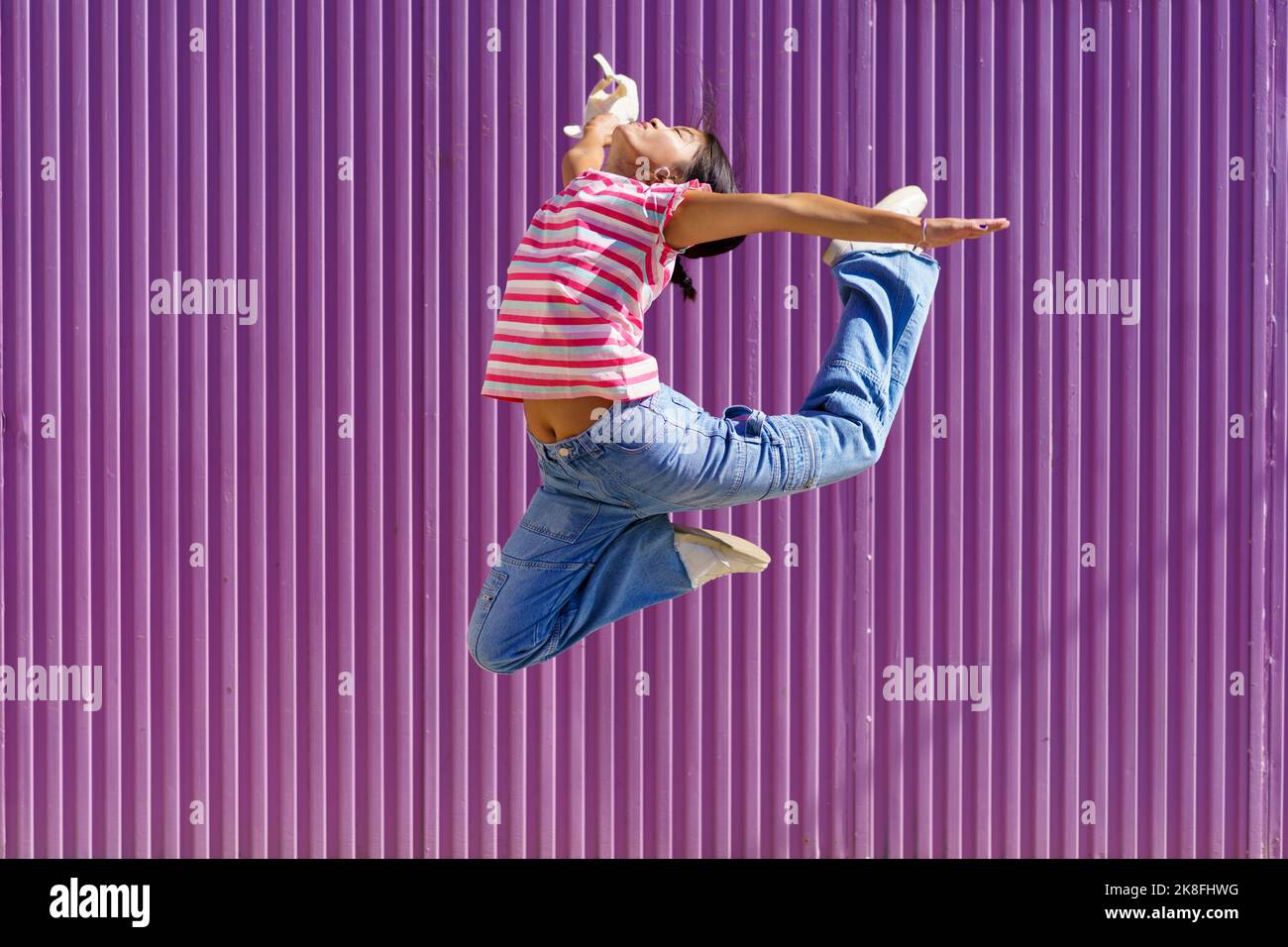 Chinese wall jump hi-res stock photography and images - Alamy